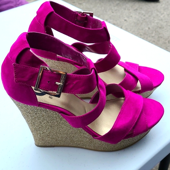 G by Guess | Shoes | Fuschia Glitter Wedge Sandals | Poshmark